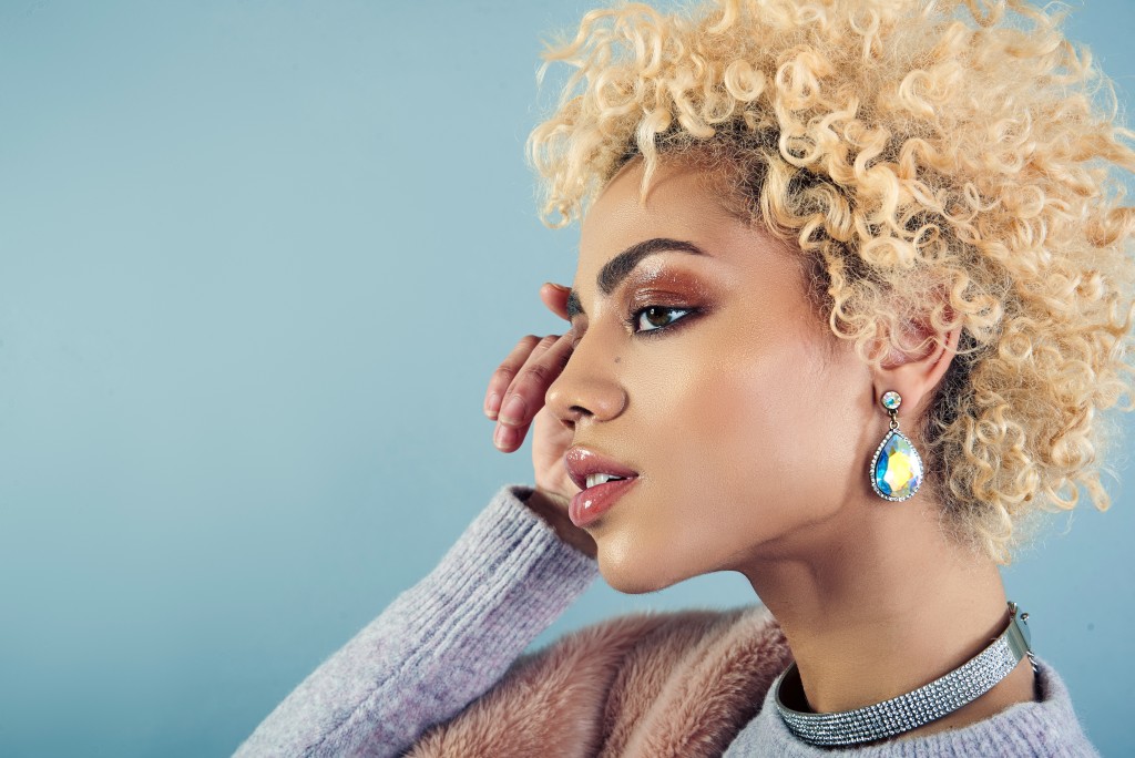 Salon de coiffure afro à Paris : tenir sa coupe en bon état